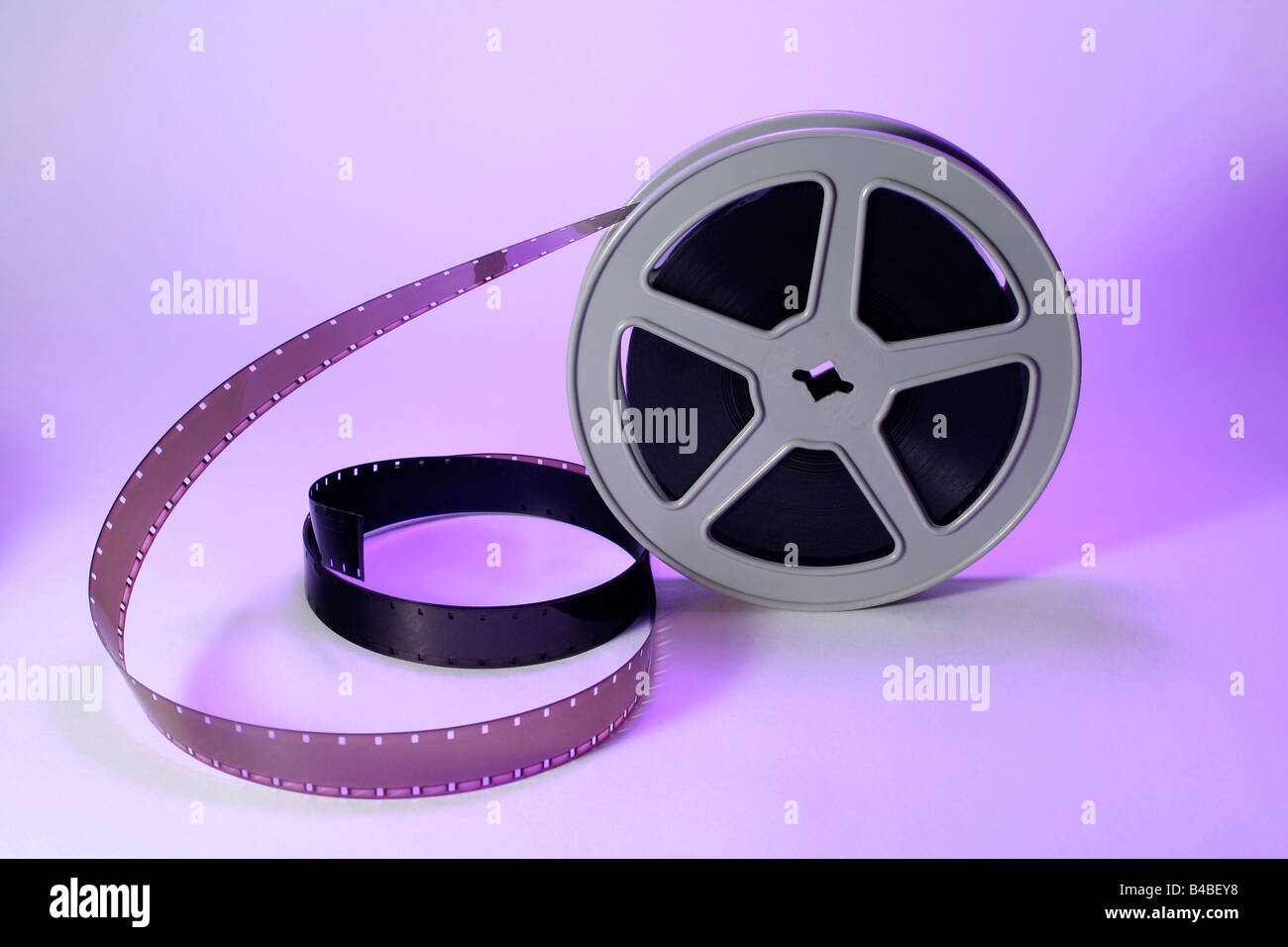 Movie film reel hi-res stock photography and images - Alamy