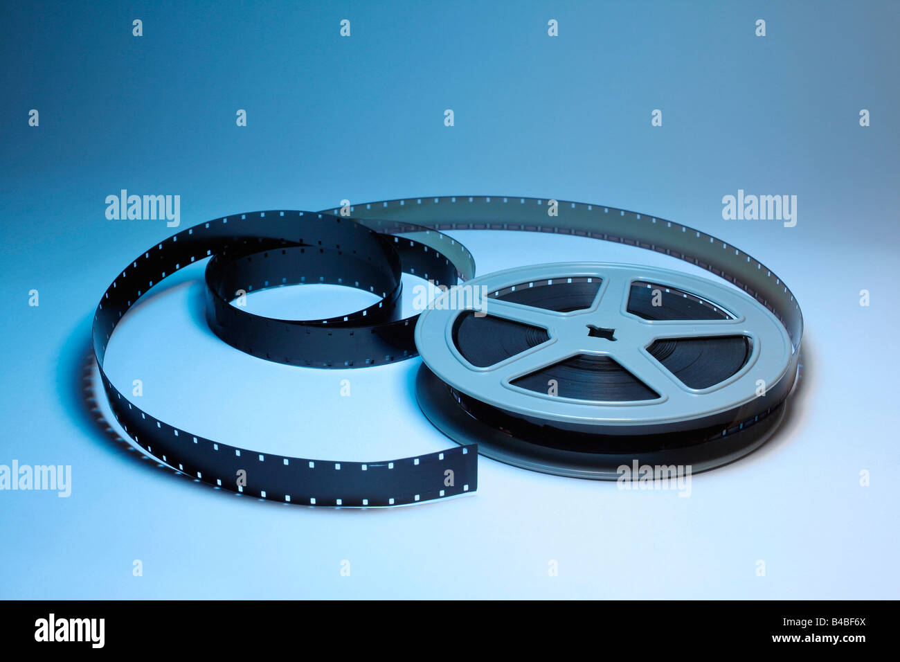 Motion picture film reel hi-res stock photography and images - Alamy