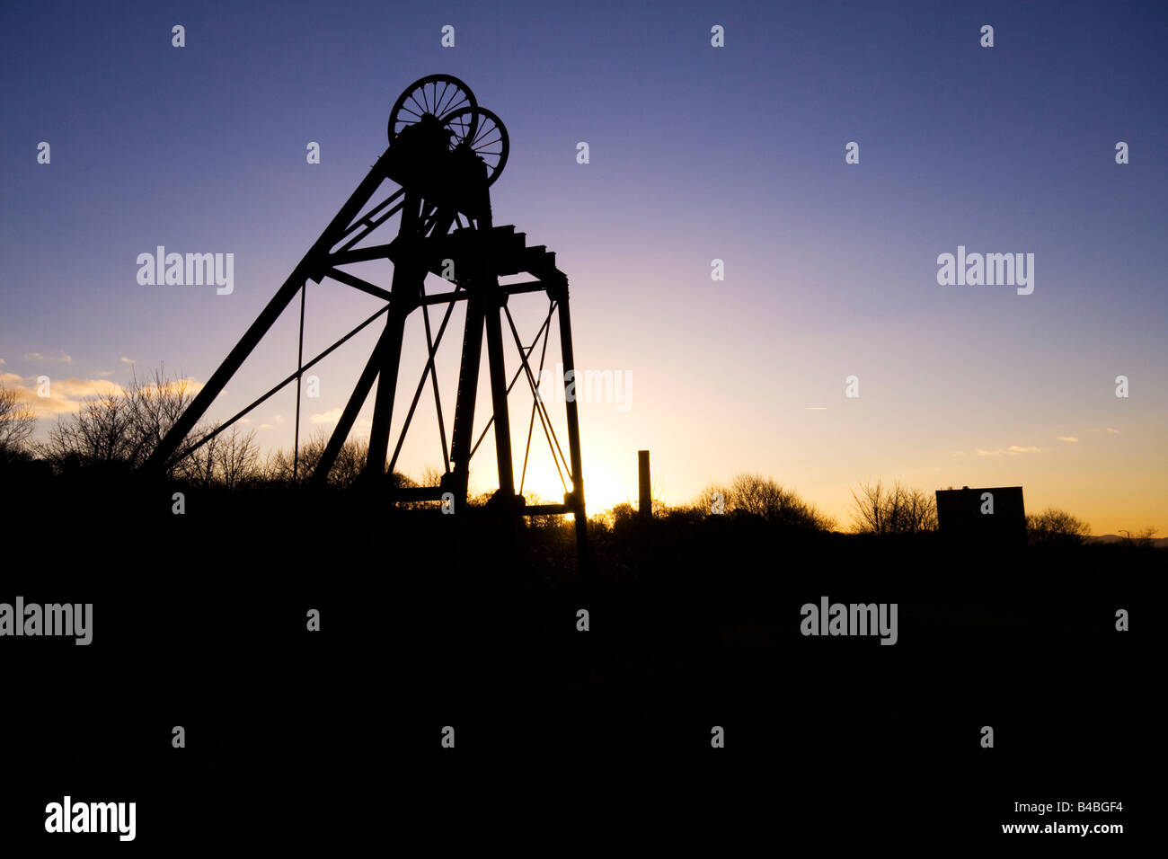 Pit head hi-res stock photography and images - Alamy