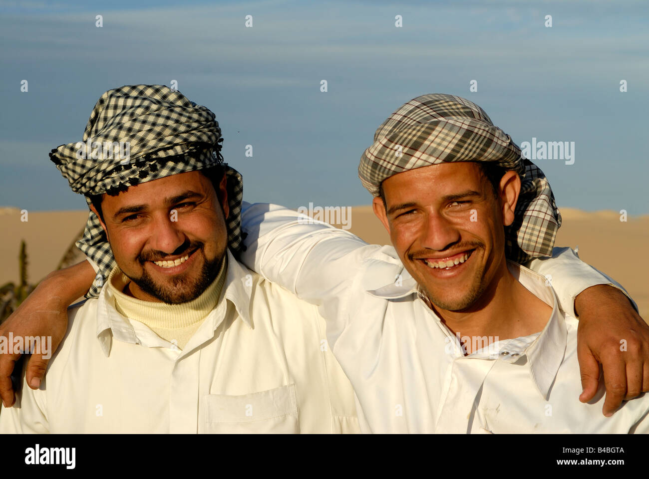 Two men in desert egypt hi-res stock photography and images - Alamy