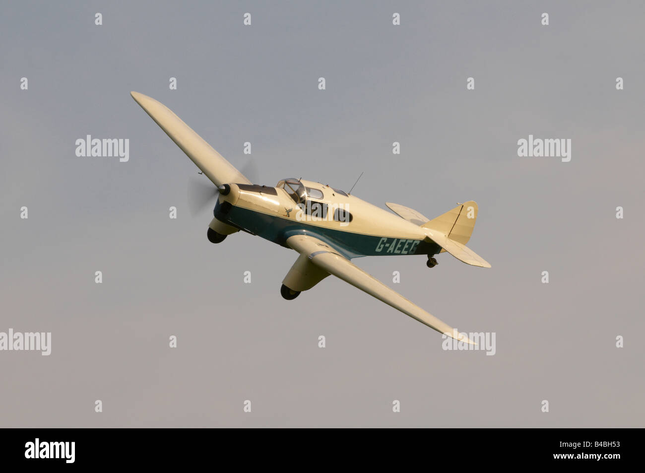 Miles falcon hi-res stock photography and images - Alamy