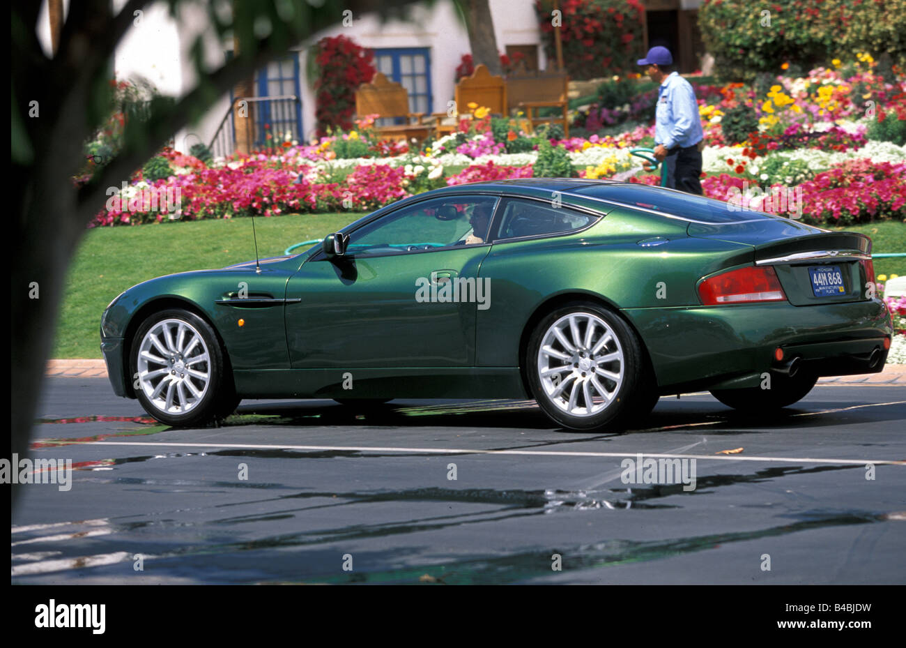 Car, Aston Martin Vanquish, roadster, coupe/Coupe, model year 2001 ...