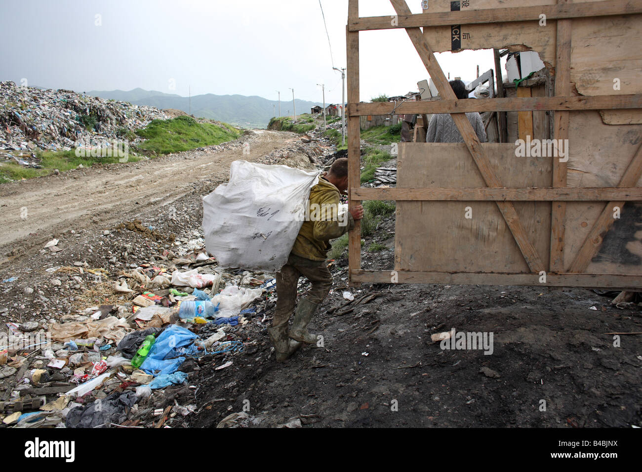 Gypsy boy hi-res stock photography and images - Alamy