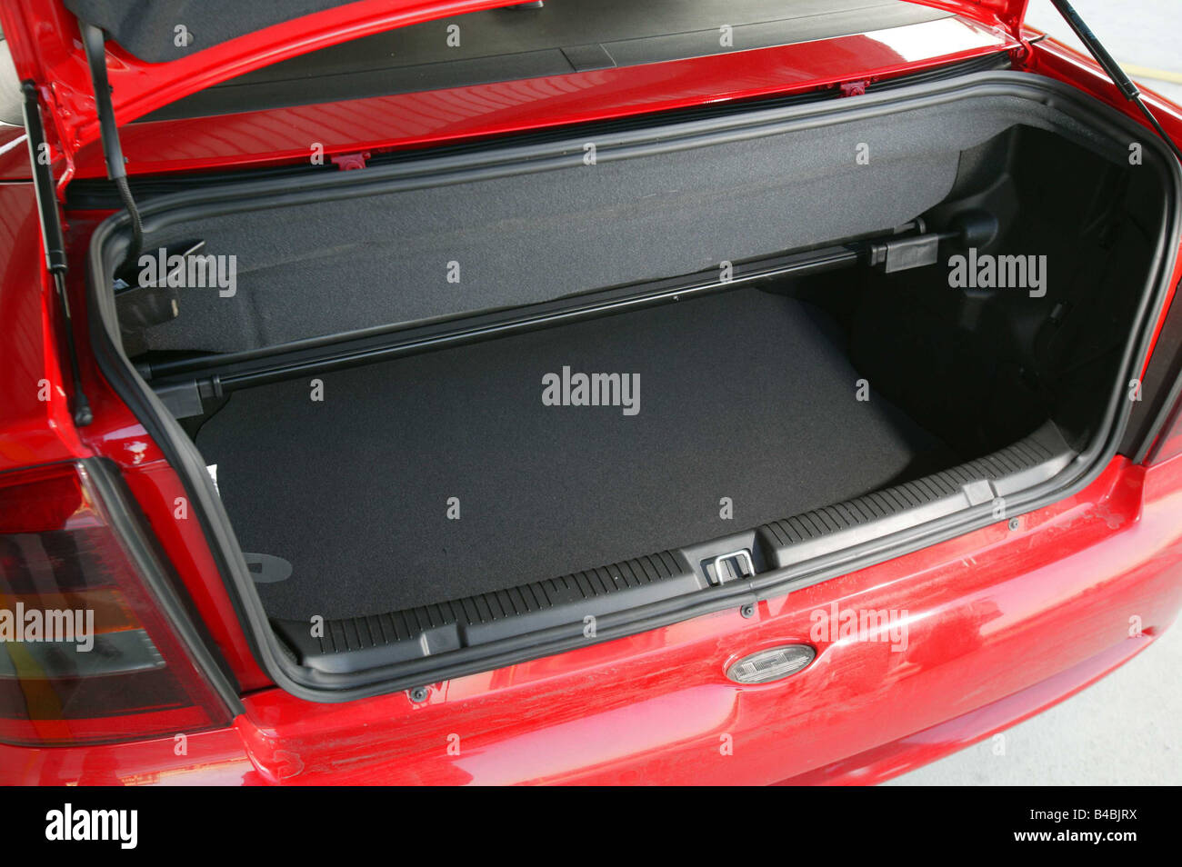 Opel engine hi-res stock photography and images - Alamy