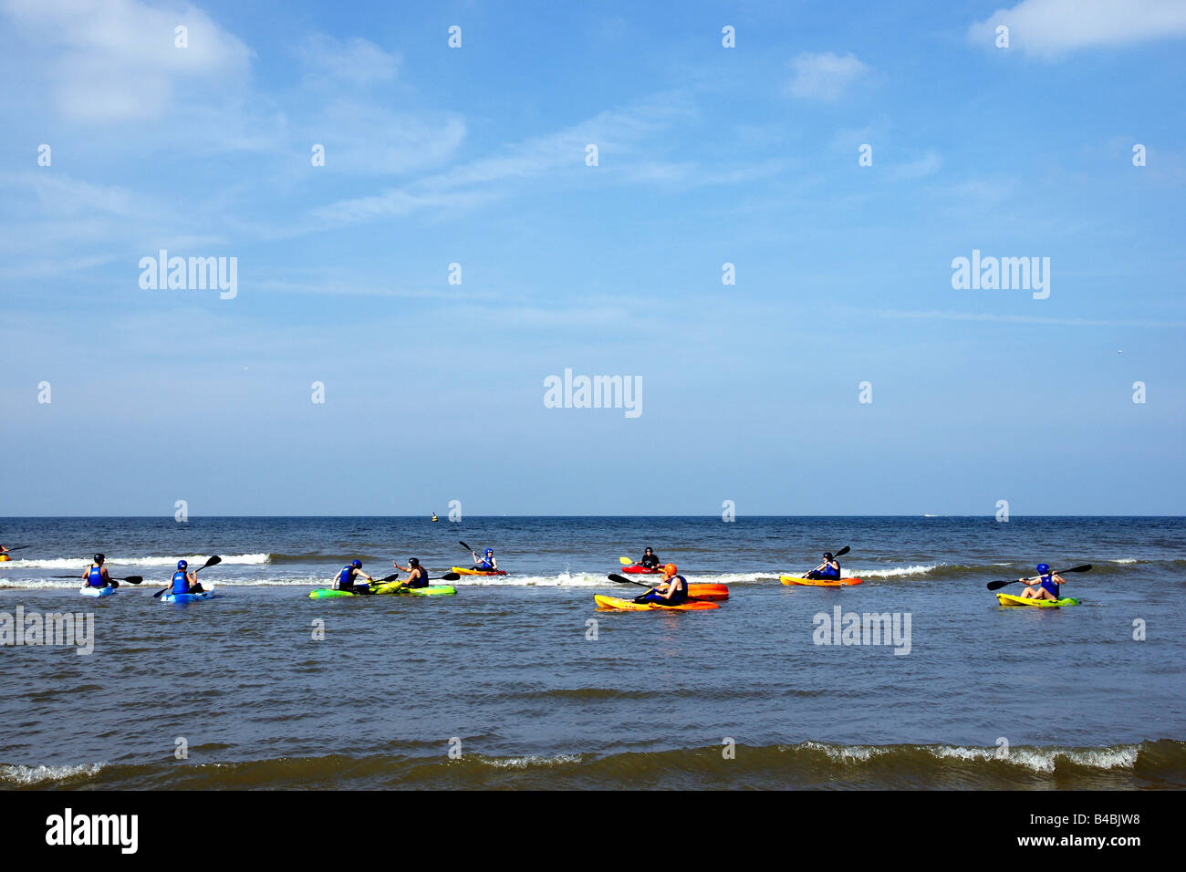 Group crowd hi-res stock photography and images - Alamy