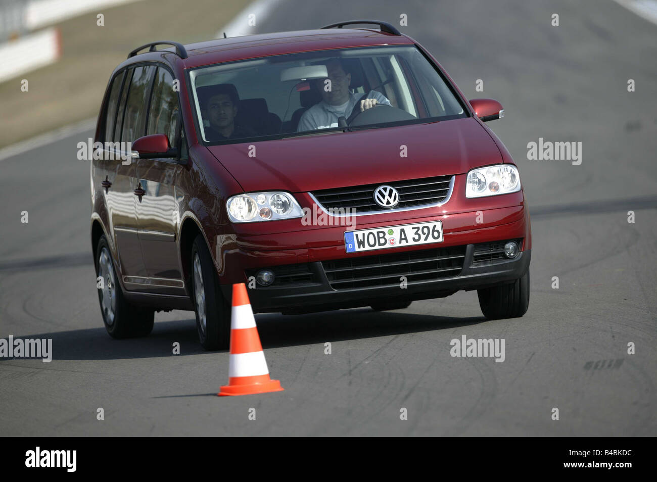 Car, VW Volkswagen Touran, Van, model year 2003-, red, driving ...