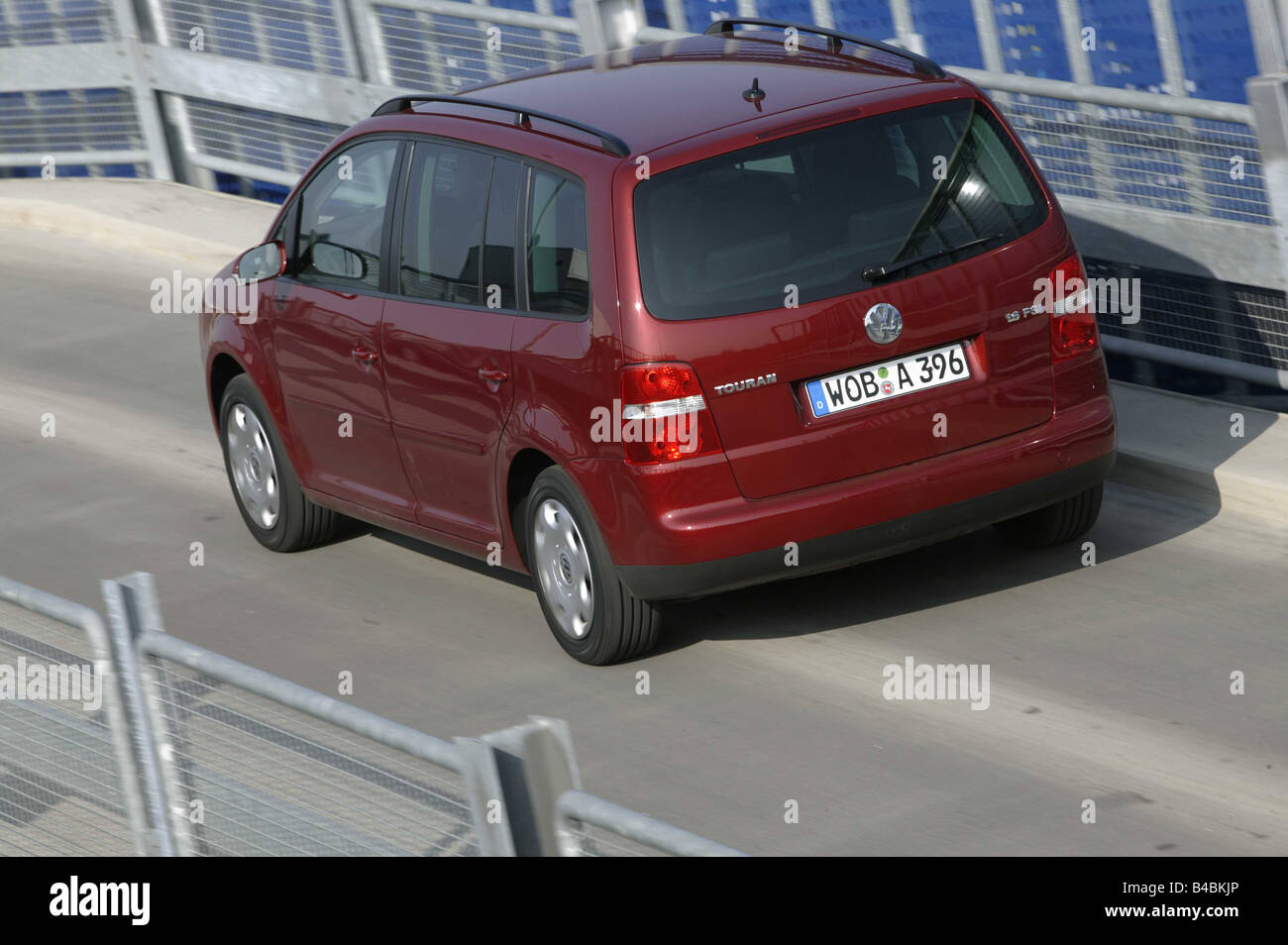 Car, VW Volkswagen Touran, Van, model year 2003-, red, driving ...