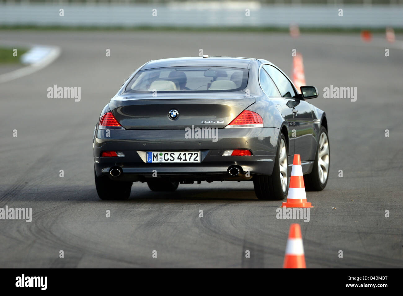 Car, BMW 645 Ci, roadster, coupe/Coupe, model year 2003-, anthracite ...