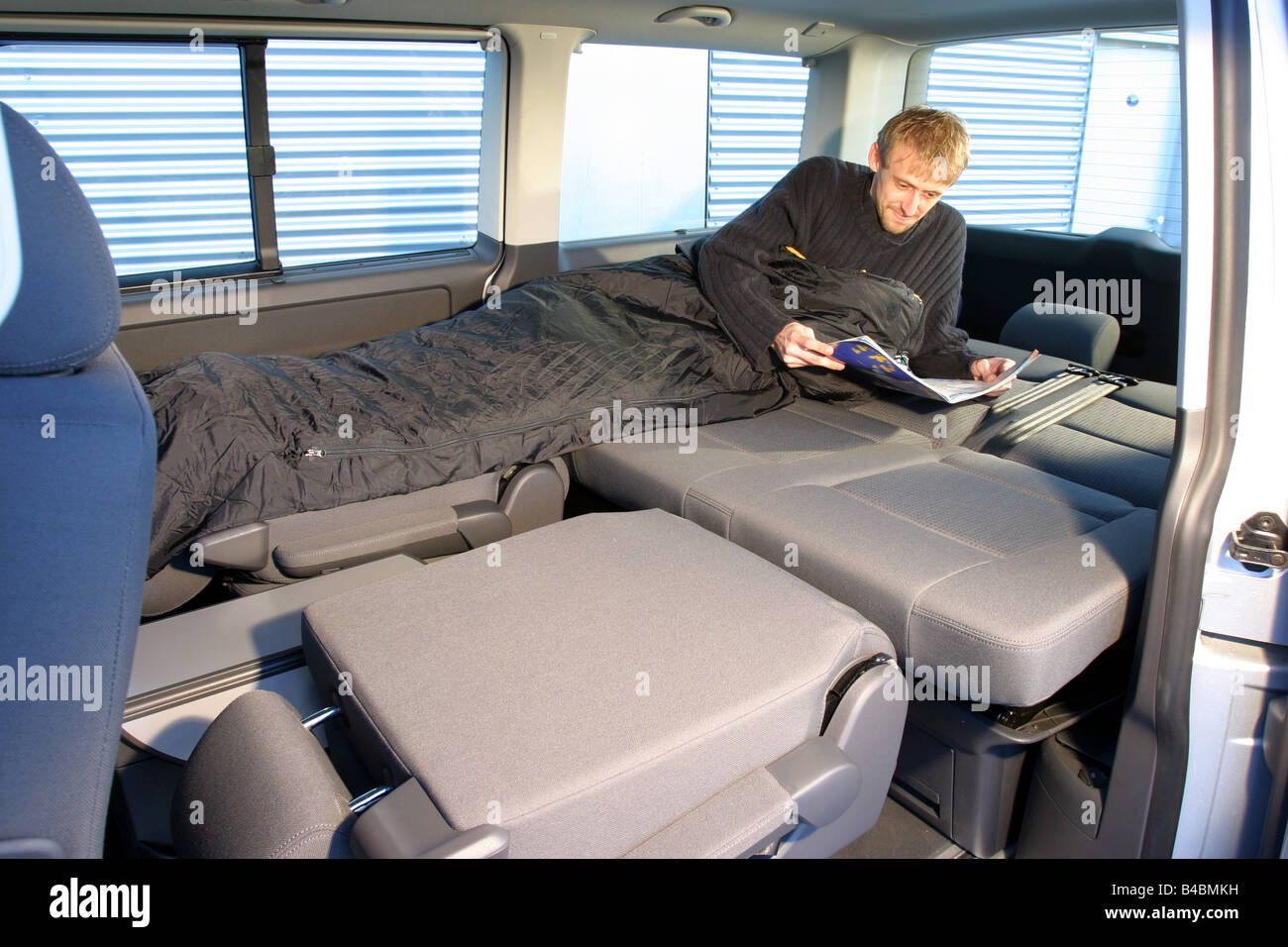 Car, VW Volkswagen Multivan 2.5 TDI, Van, model year 2003-, silver ...