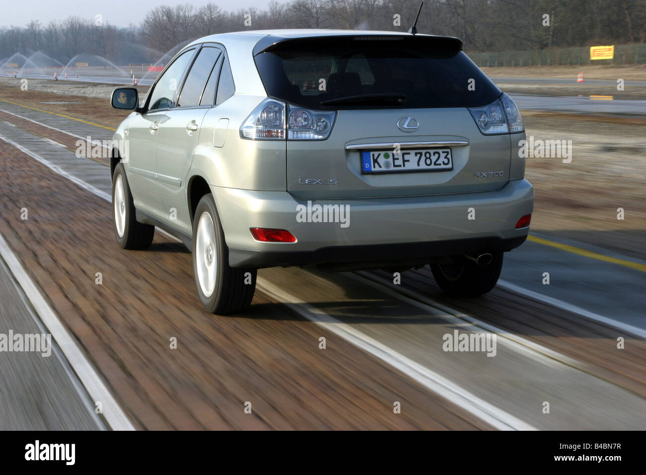 Car lexus rx 300 luxury hi-res stock photography and images - Alamy