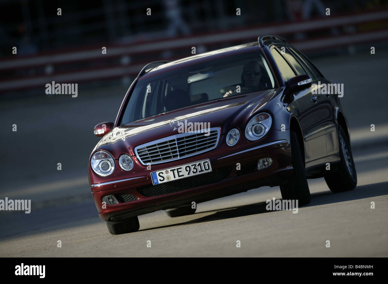 Car, Mercedes E270 CDI T, T model, E class, upper middle-sized ...