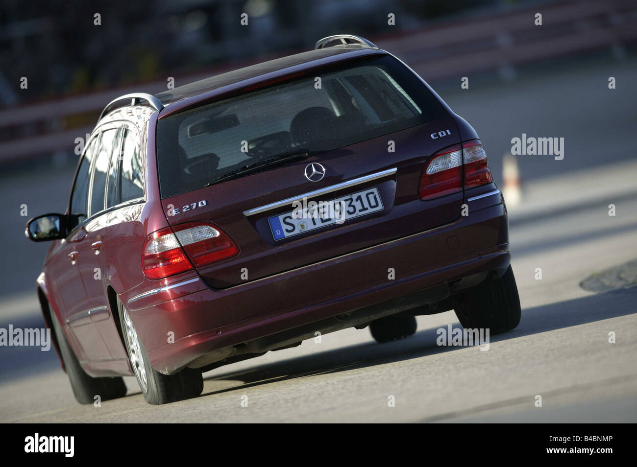 Car, Mercedes E270 CDI T, T model, E class, upper middle-sized ...