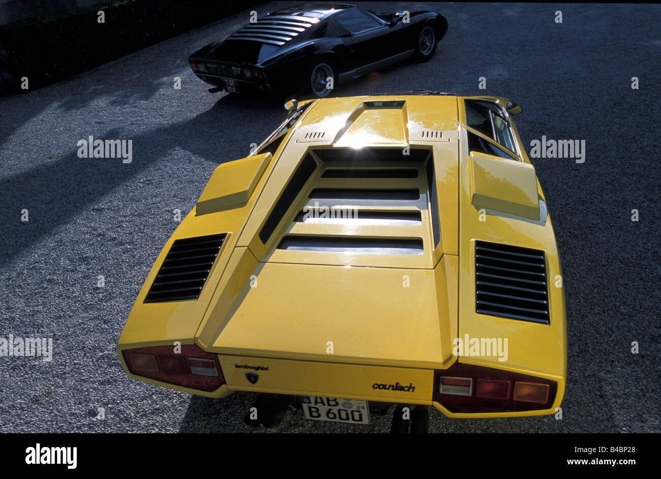 Descubrir 113+ imagen lamborghini countach back - Abzlocal.mx