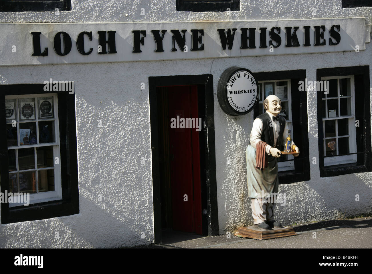 Inveraray main street hi-res stock photography and images - Alamy