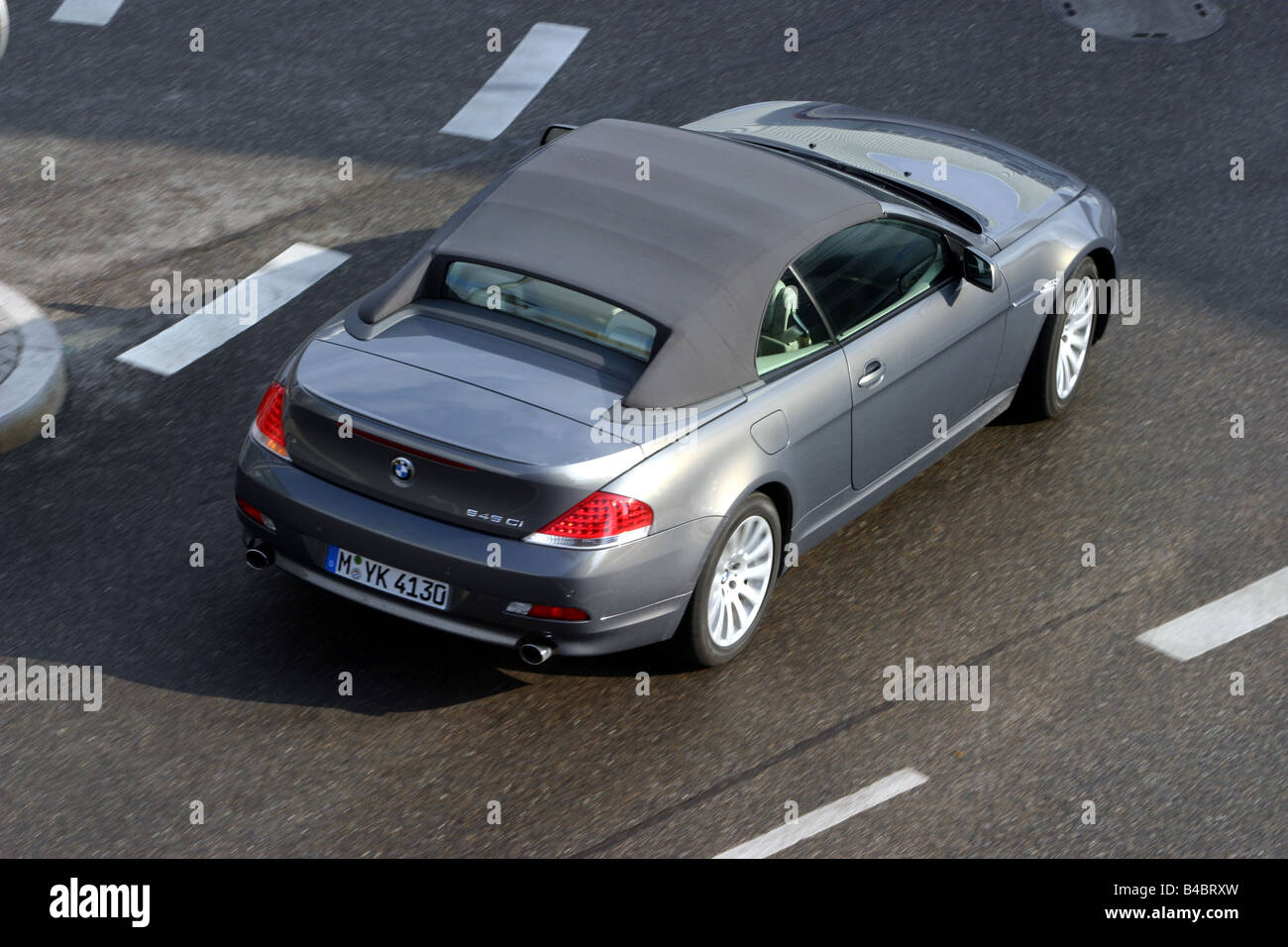 Car, BMW 645 CI Convertible, model year 2004-, gray/anthracite, closed ...