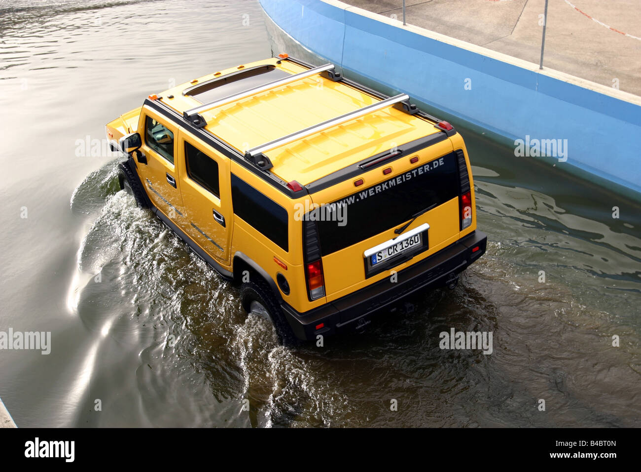 Car, Chevrolet Hummer H2, cross country vehicle, model year 2001 ...