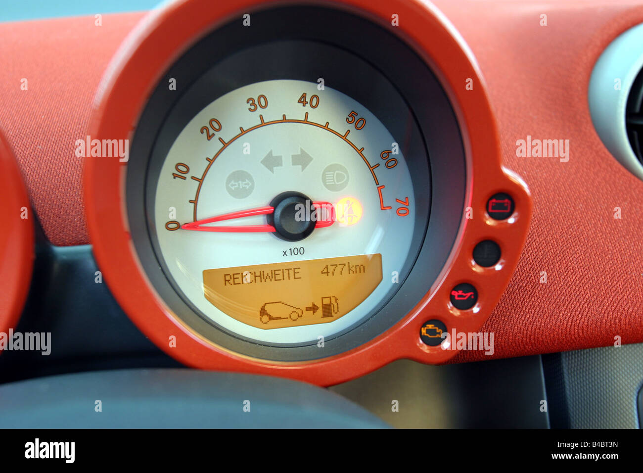 Red smart forfour hi-res stock photography and images - Alamy