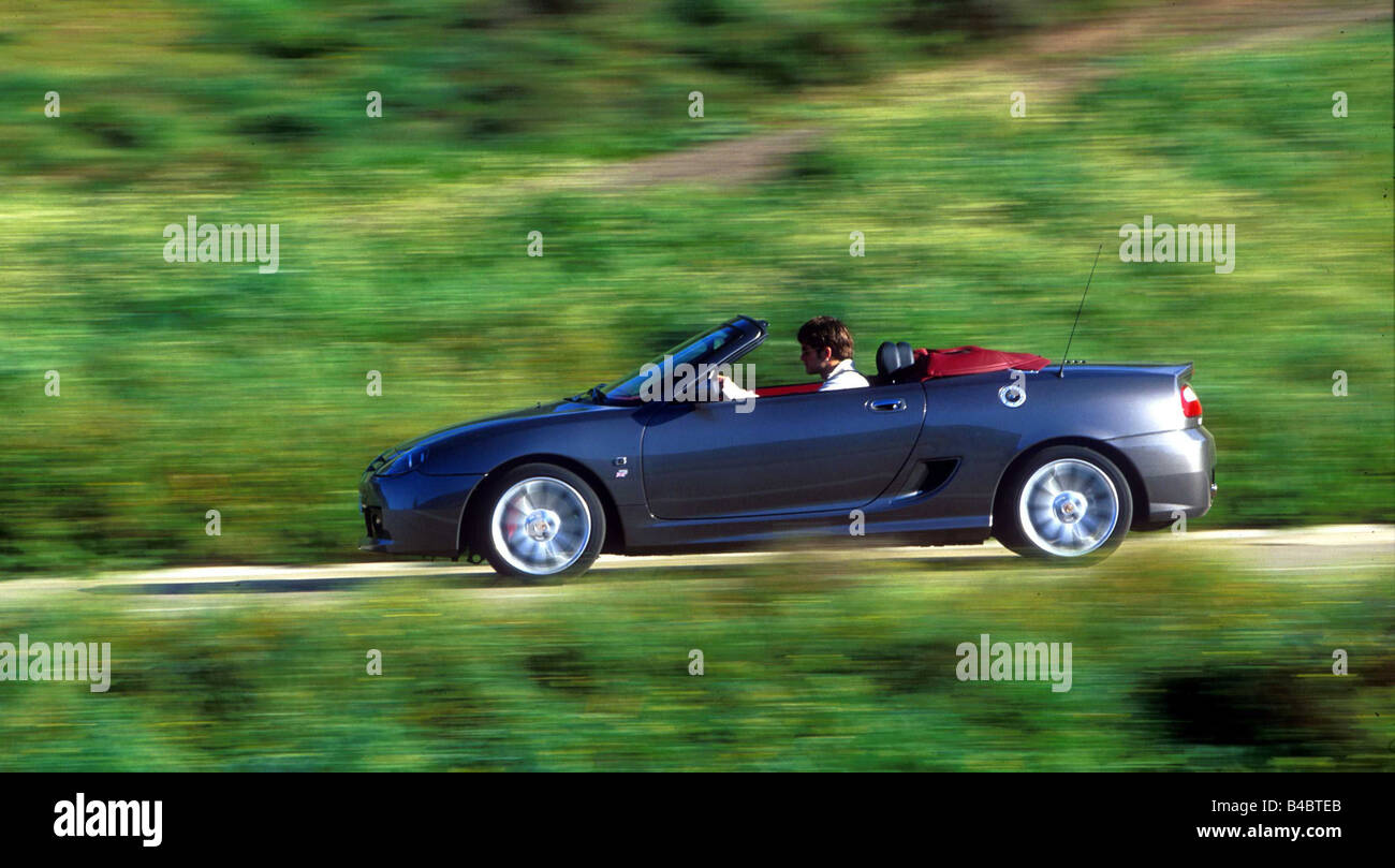 Mg rover car convertible hi-res stock photography and images - Alamy
