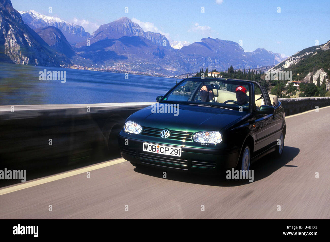 Vw volkswagen golf iv convertible hi-res stock photography and images ...