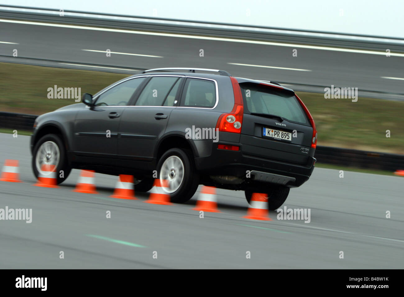 Car, Volvo XC 90, black, cross country vehicle, model year 2002-, ESP ...