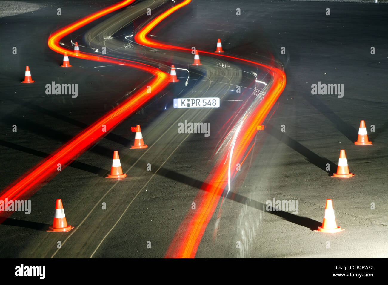 Car test track hi-res stock photography and images - Alamy