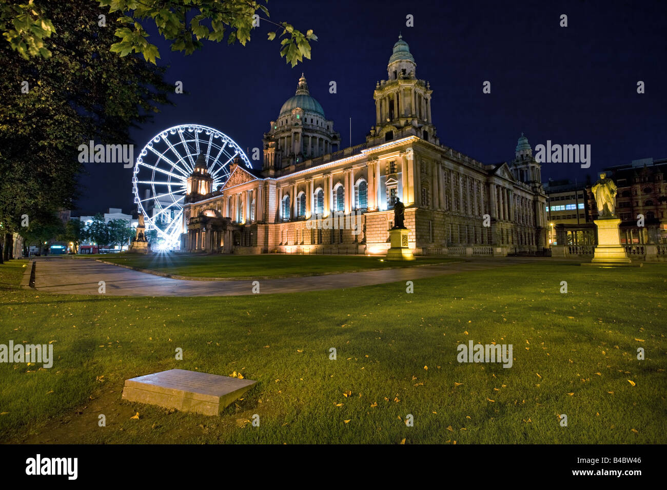 Belfasts landmark city hall hi-res stock photography and images - Alamy