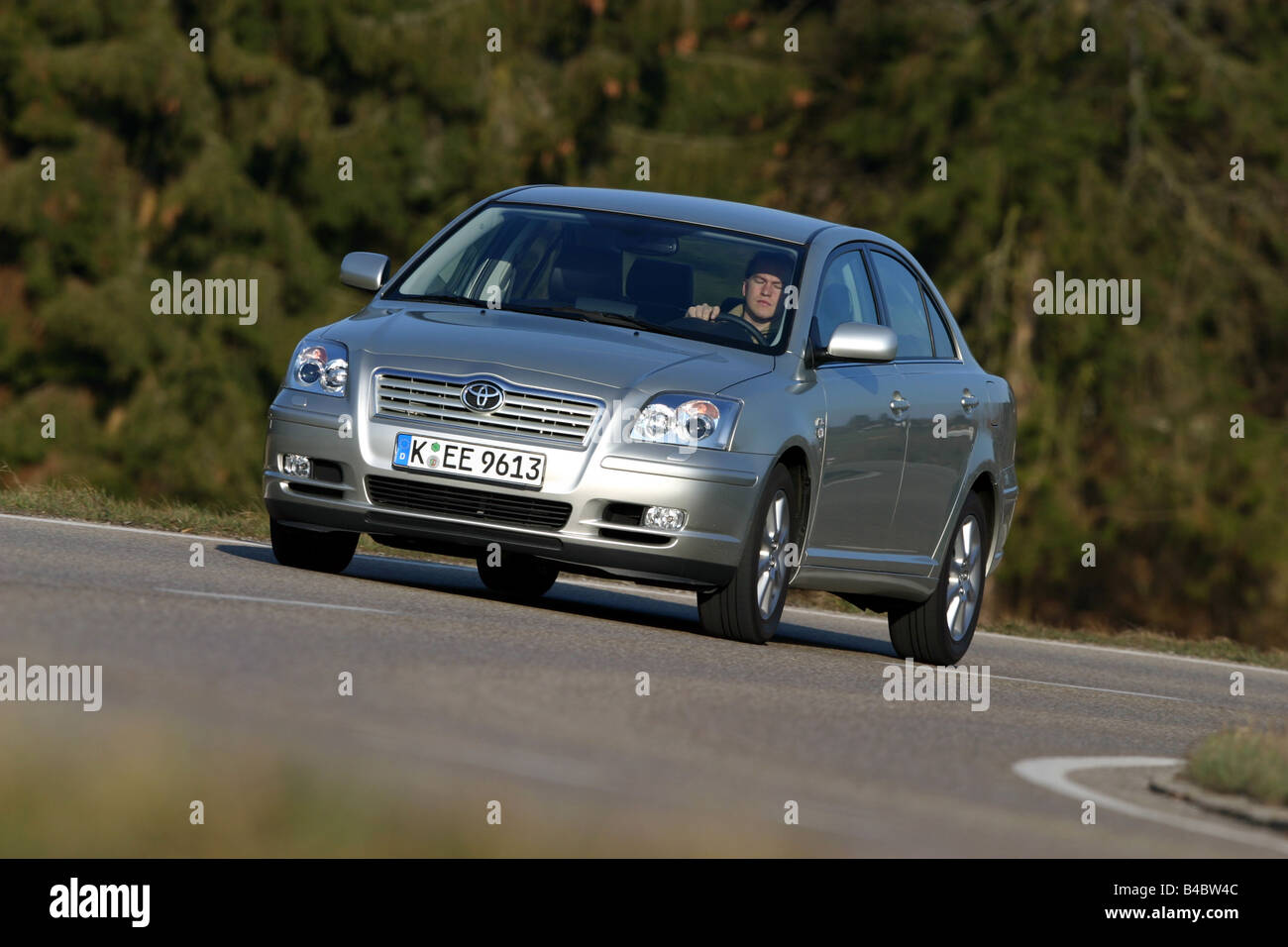 Car, Toyota Avensis D4D-Cat, Limousine, medium class, model year 2003 ...