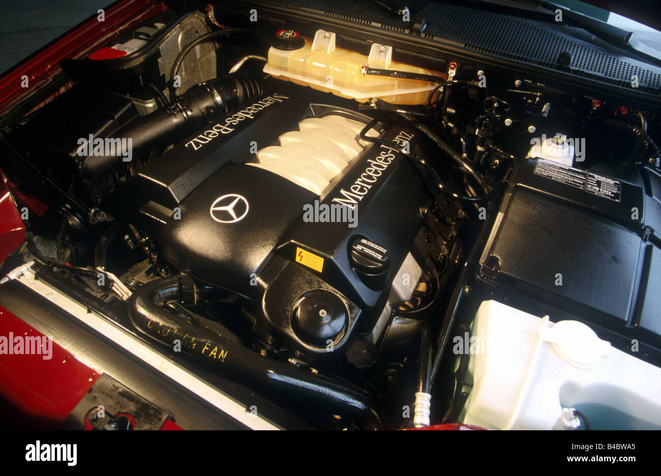 Mercedes ml 500 hi-res stock photography and images - Alamy