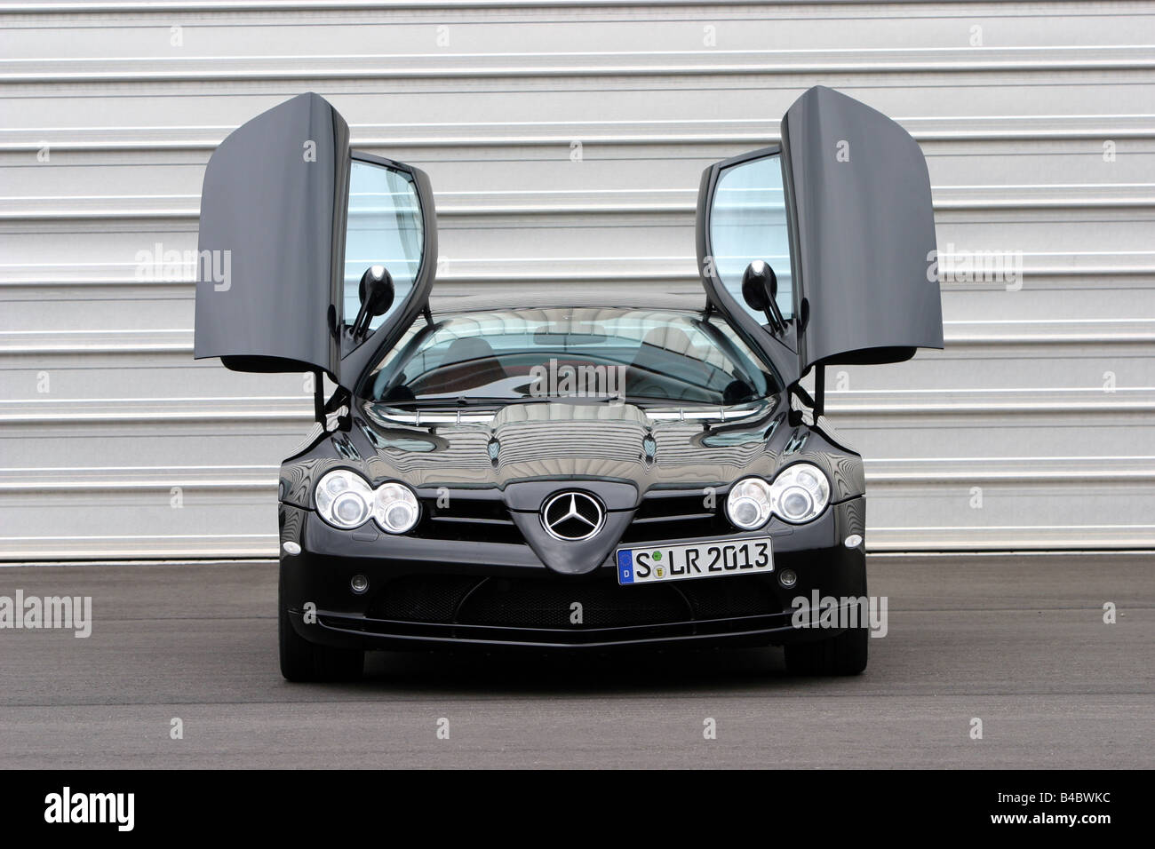 Car, Mercedes SLR McLaren, coupe/Coupe, roadster, model year 2003 ...