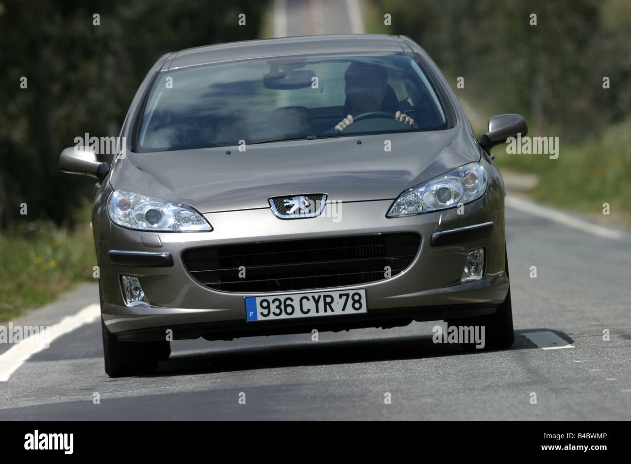 Car, Peugeot 407 2.0 HDI, Limousine, medium class, model year 2004 ...