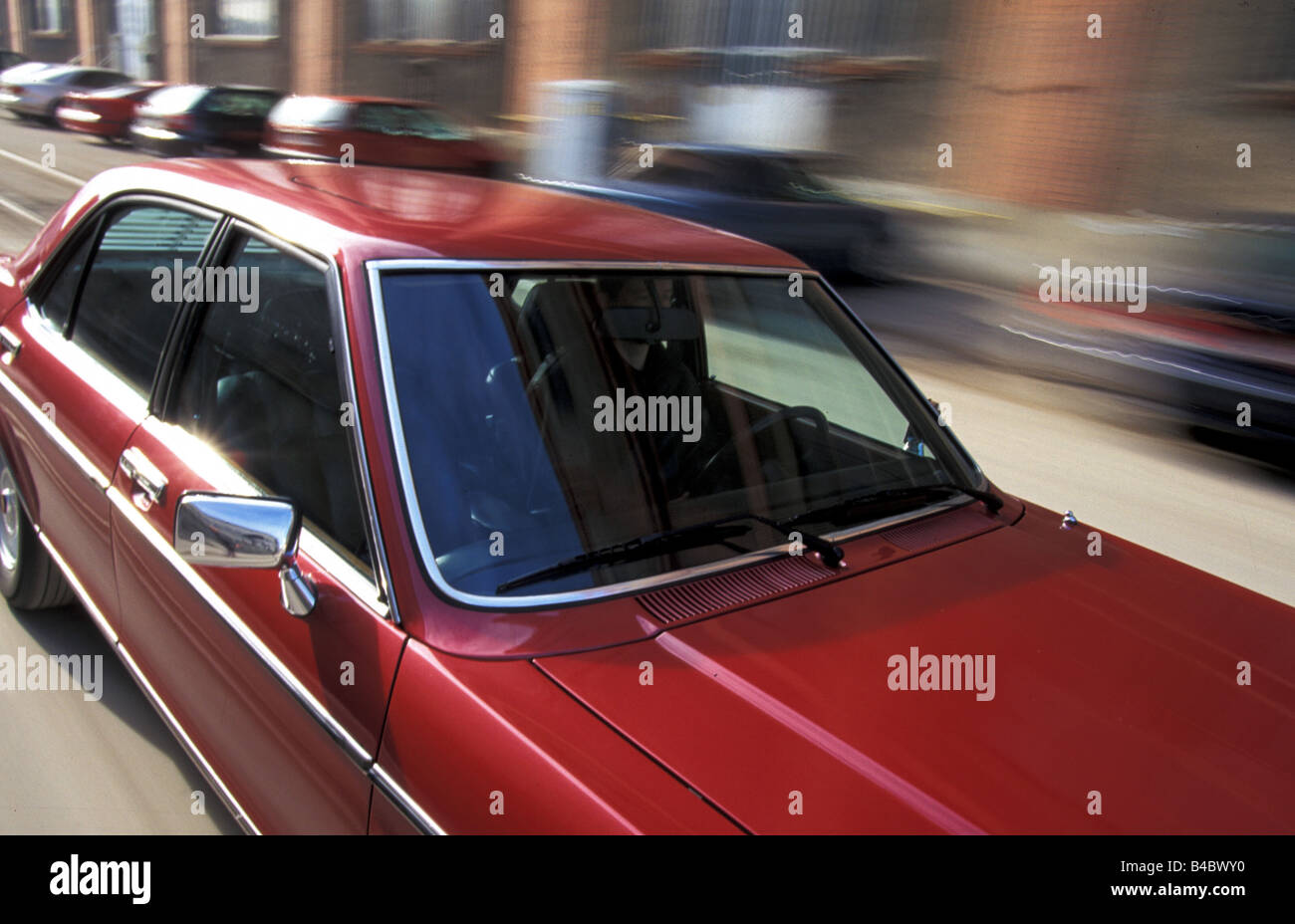 Car, Ford Granada 2.8i Ghia S, Limousine, model year 1972-1977, ruby ...