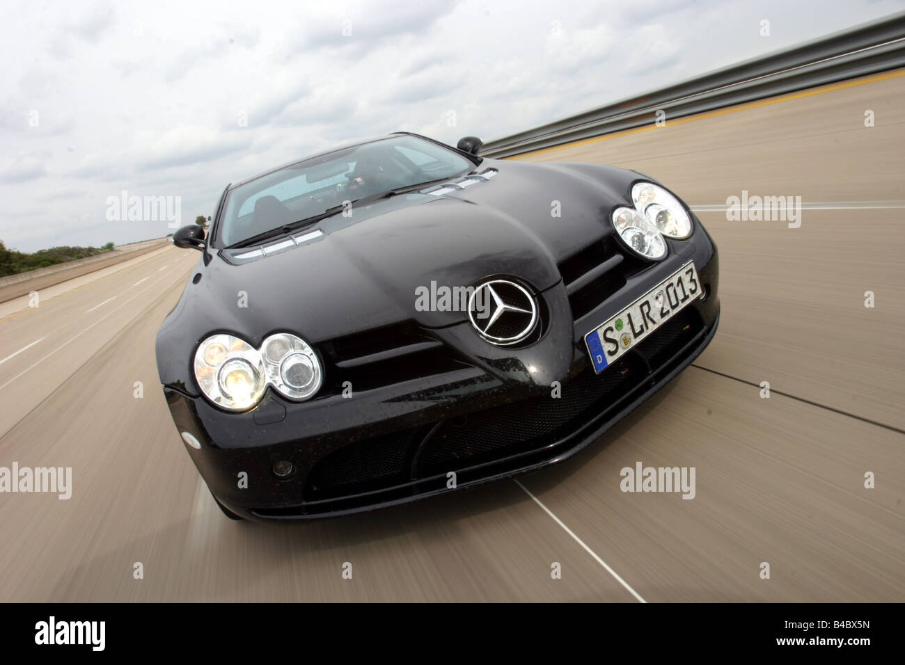 Car, Mercedes SLR McLaren, roadster, model year 2003-, Coupe/coupe ...