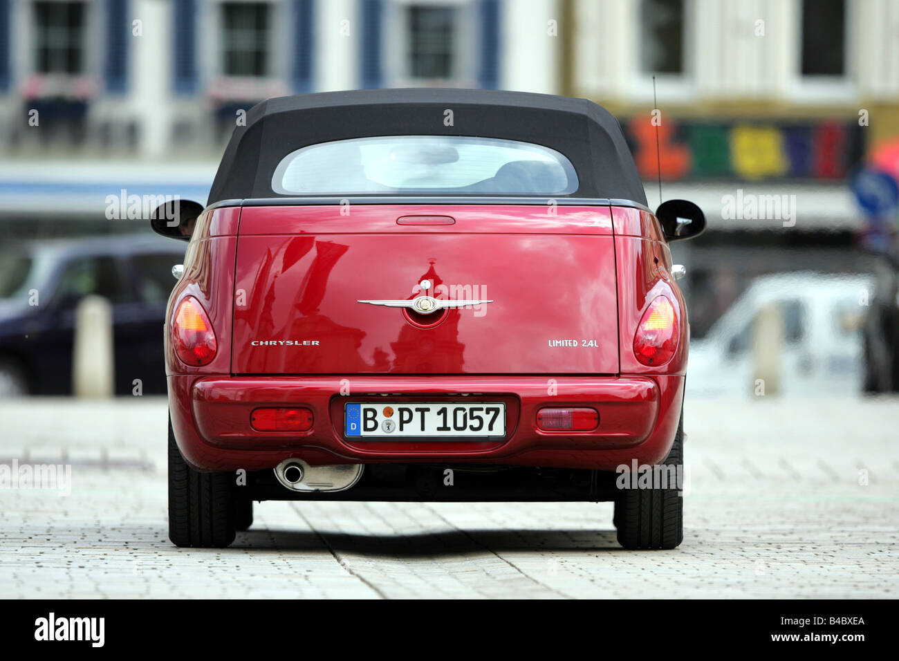 Car, Chrysler PT Cruiser Convertible 2.4 Limited, Cabrio, model year ...