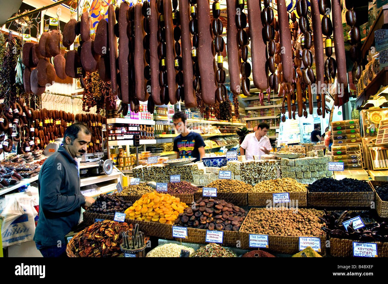 Egyptian Spice Bazaar Istanbul Turkey Stock Photo - Alamy