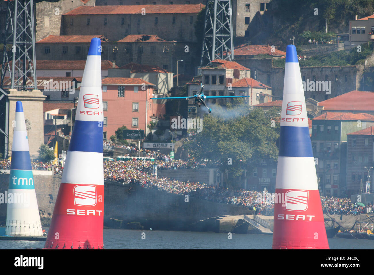 Red Bull Air Race Porto Oporto Stock Photo - Alamy