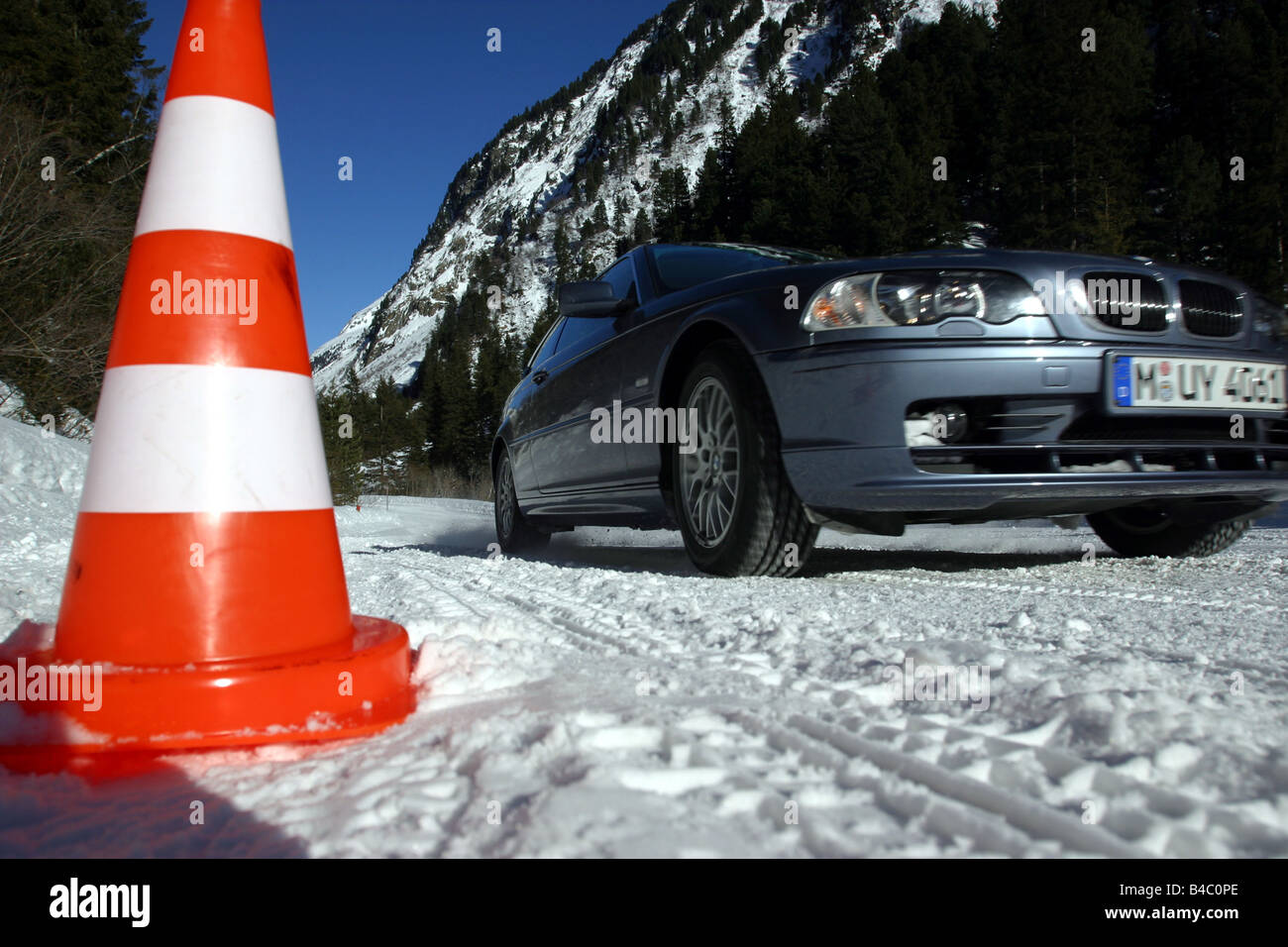 Car, Security, BMW, Winter tire test, Snow, test track, Pilonen ...