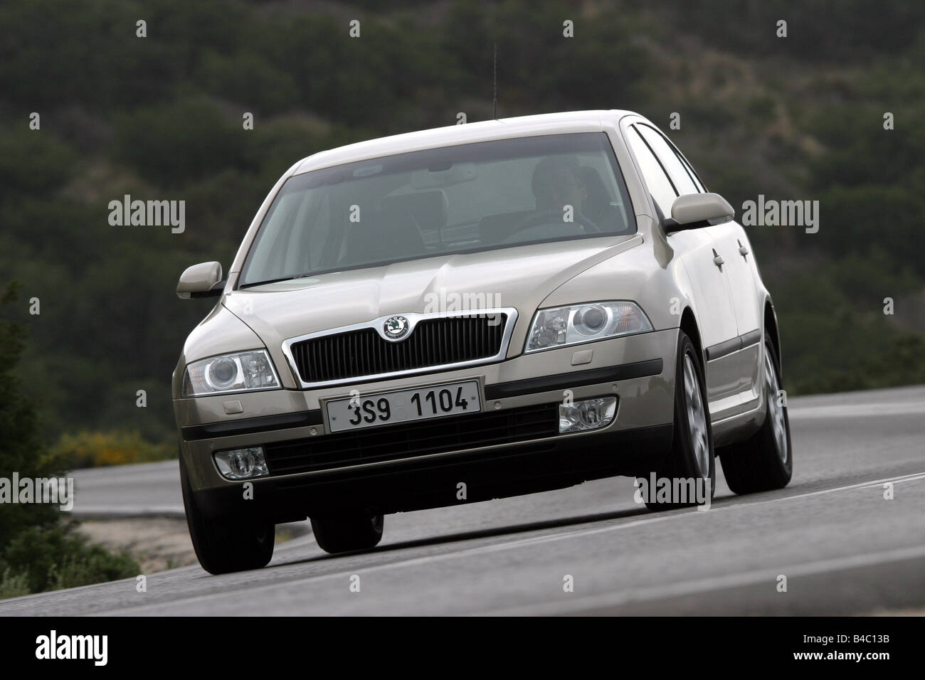 Car, Skoda Octavia, Limousine, model year 2004-, Lower middle-sized ...