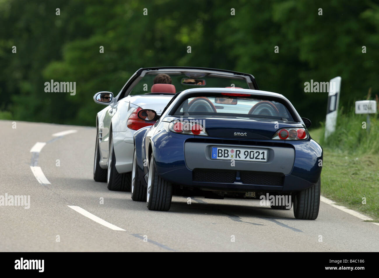 Smart roadster behind mercedes sl 600 hi-res stock photography and ...