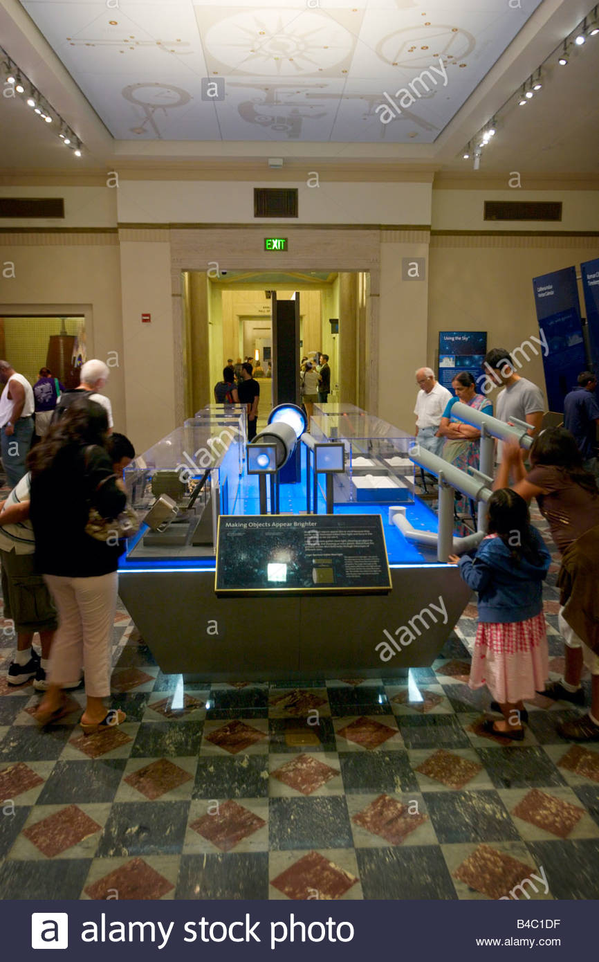 Planetarium Interior Stock Photos & Planetarium Interior Stock Images ...