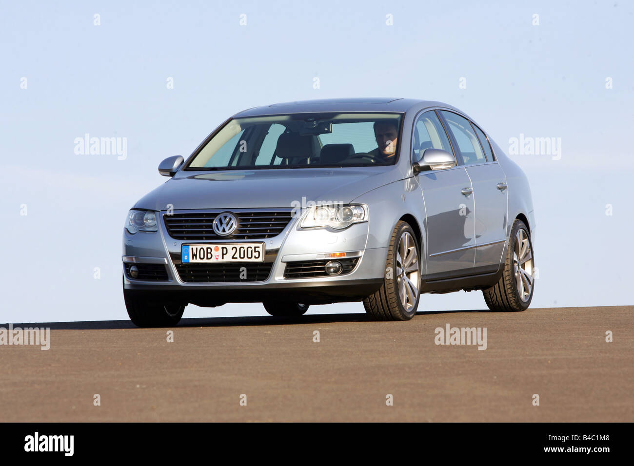 Vw passat 2004 hi-res stock photography and images - Alamy