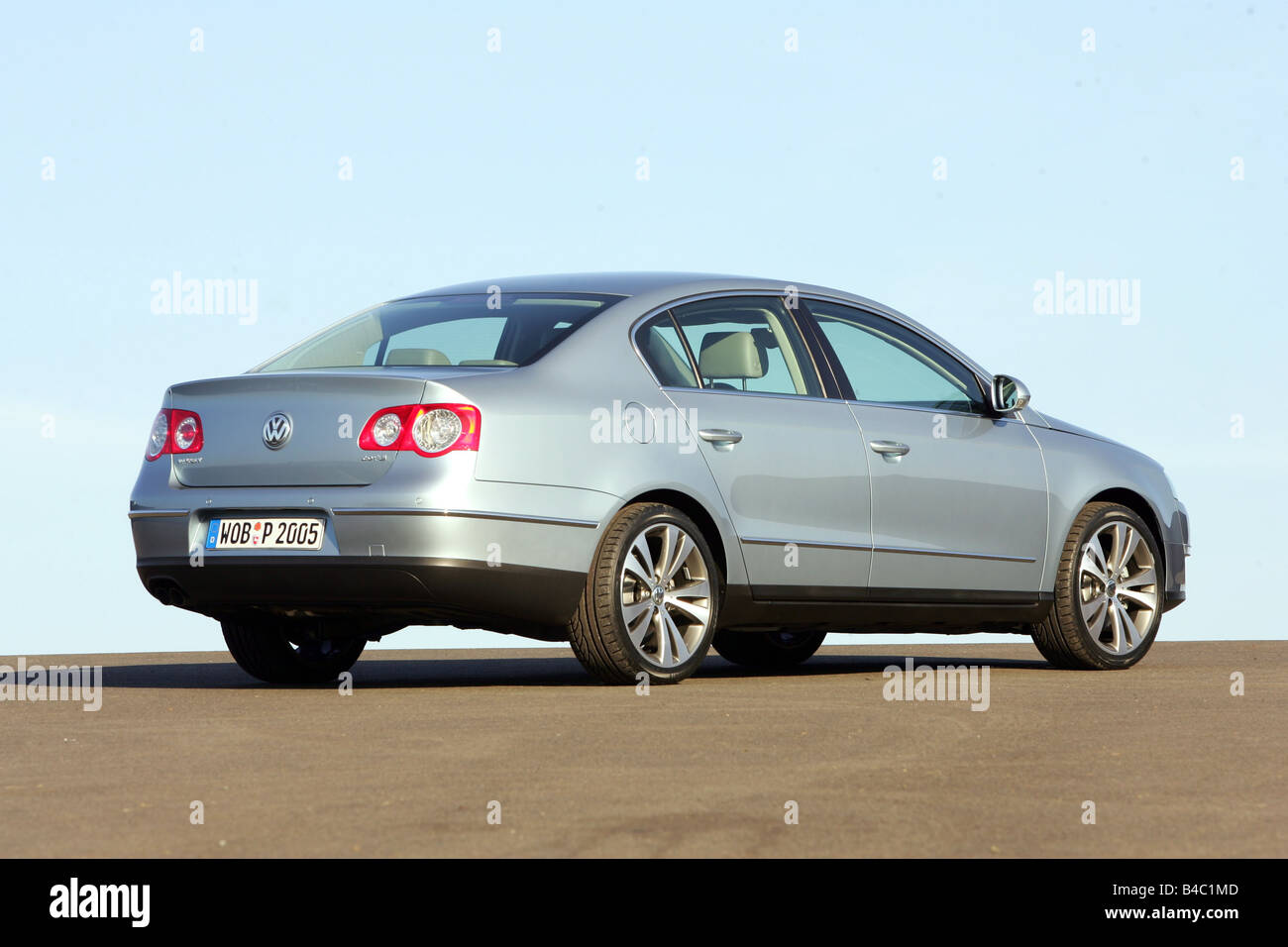 Vw passat 2004 hi-res stock photography and images - Alamy