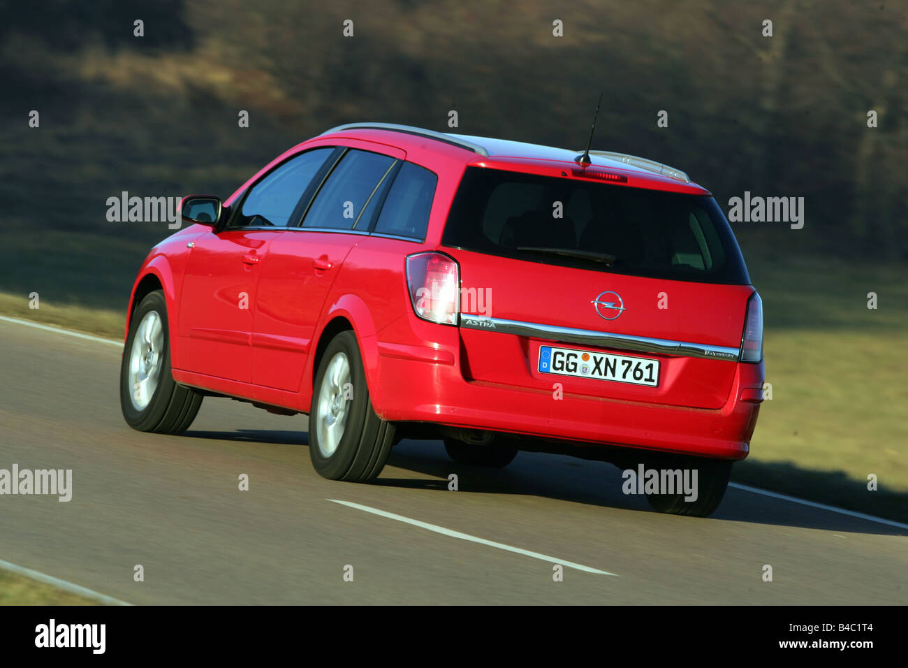 Car, Opel Astra Caravan, model year 2004-, red, hatchback, Lower middle ...