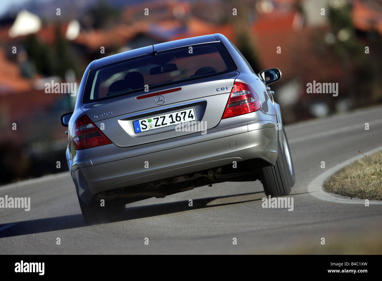 Car, Mercedes E 200 CDI, model year 2004-, silver, upper middle-sized ...