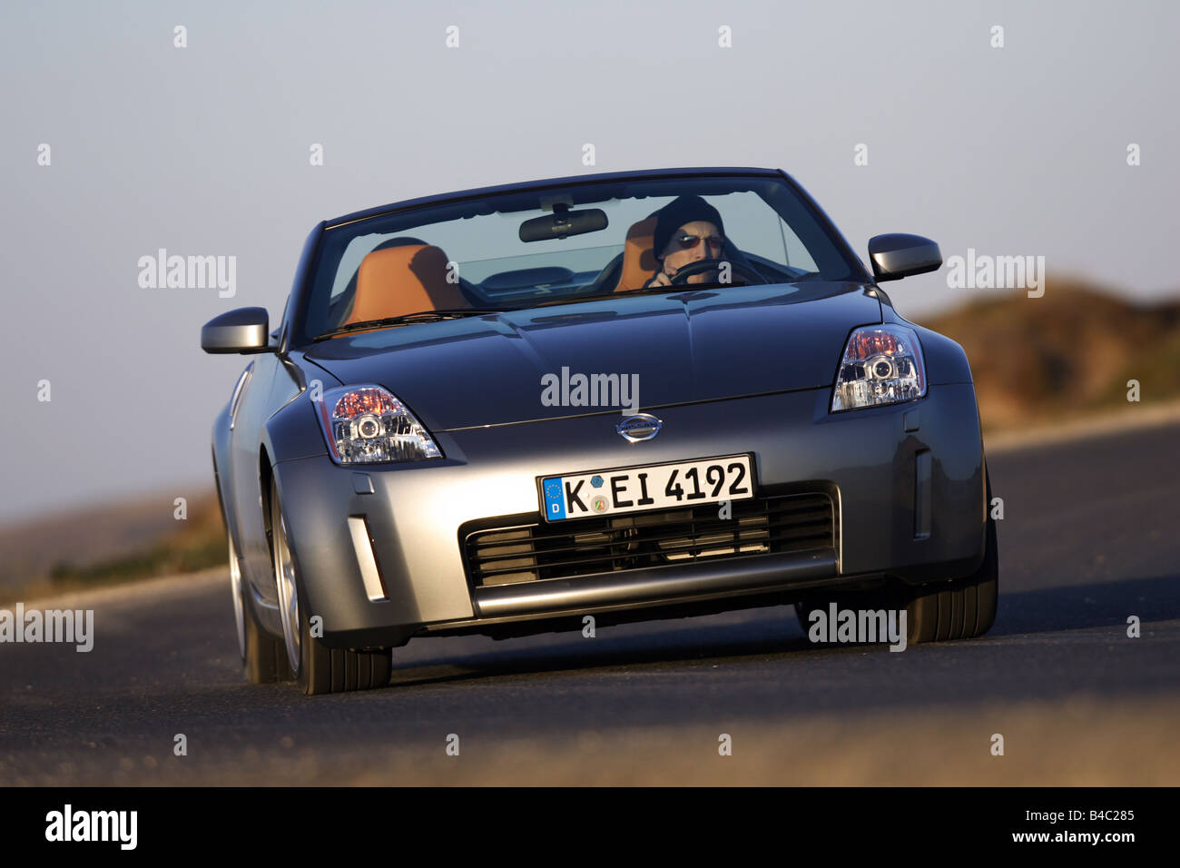 2004 model nissan hi-res stock photography and images - Alamy