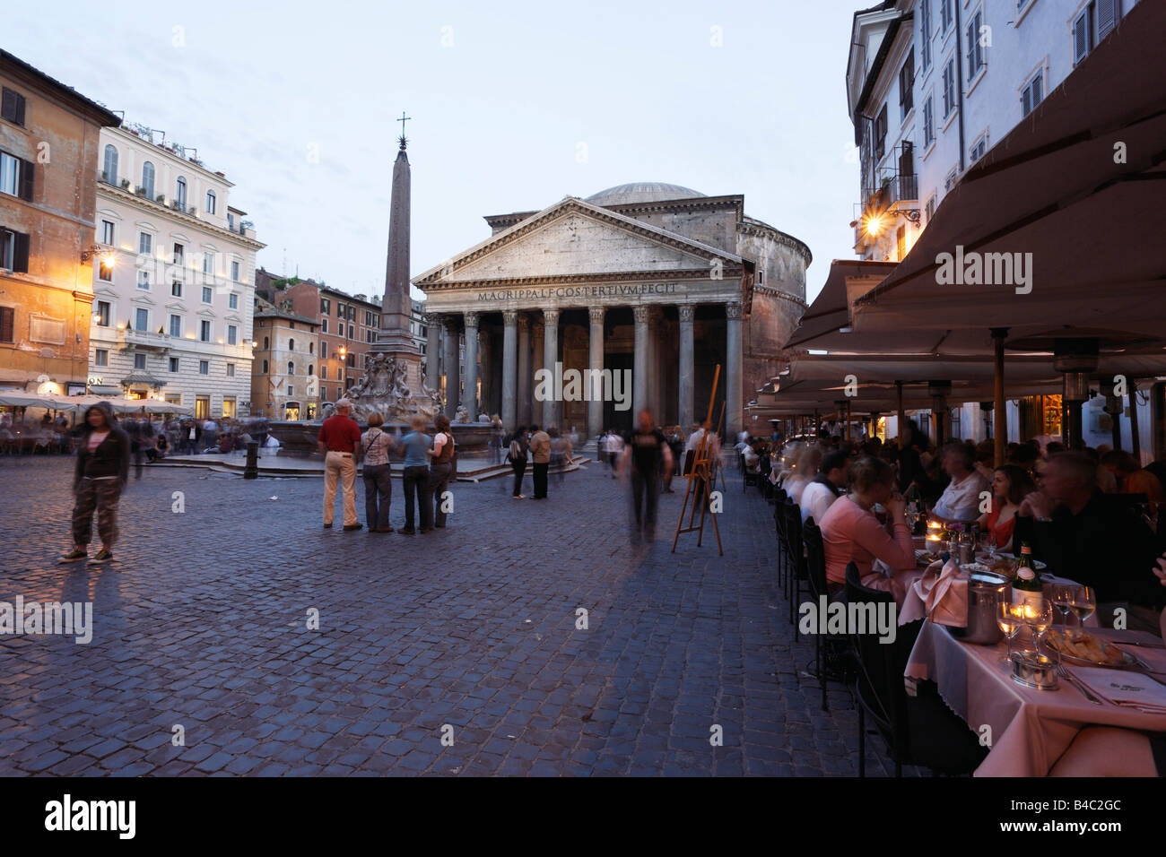 Pantheon at Piazza de Rotonda Rome Italy Stock Photo - Alamy