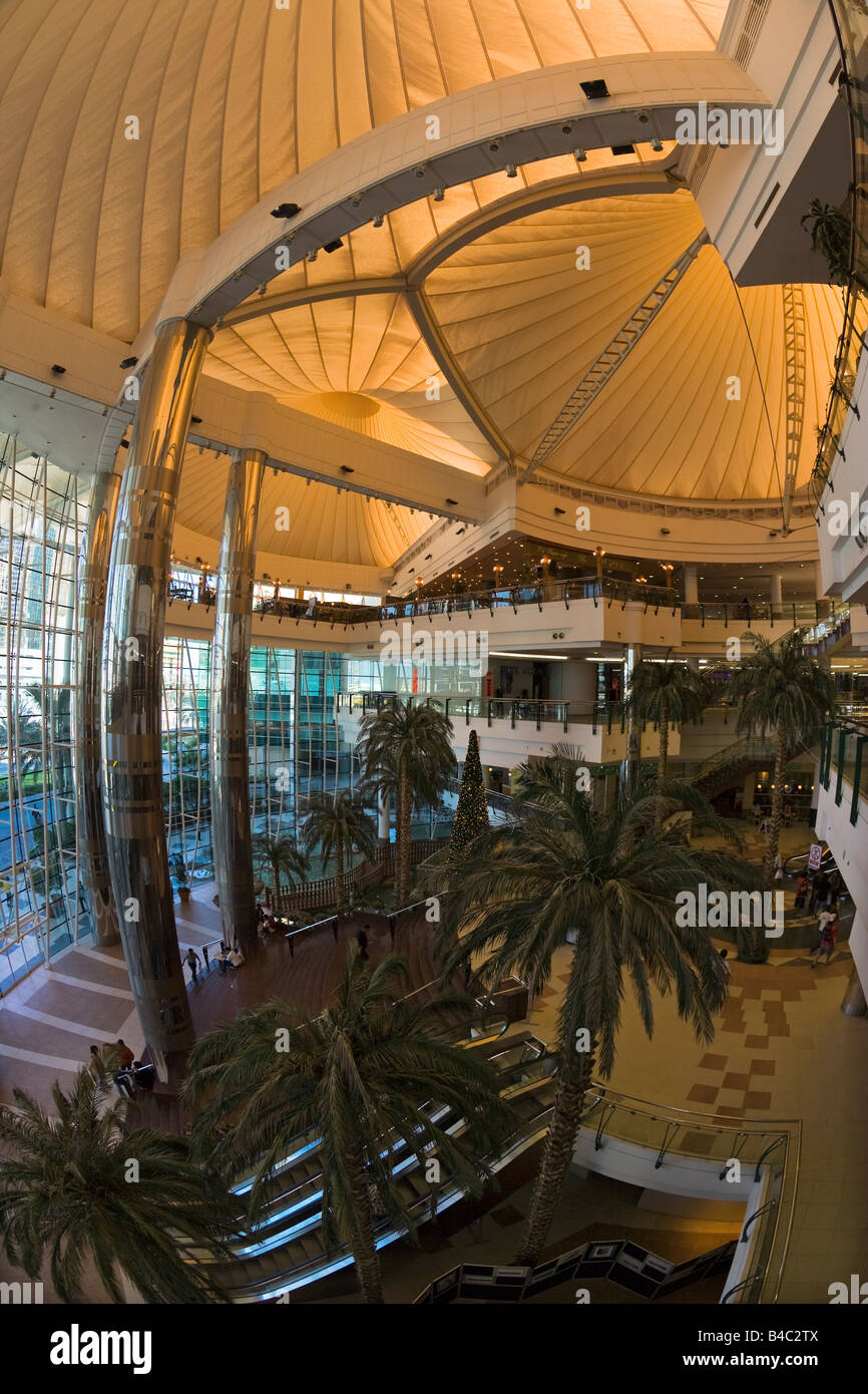 City centre mall doha hi-res stock photography and images - Alamy