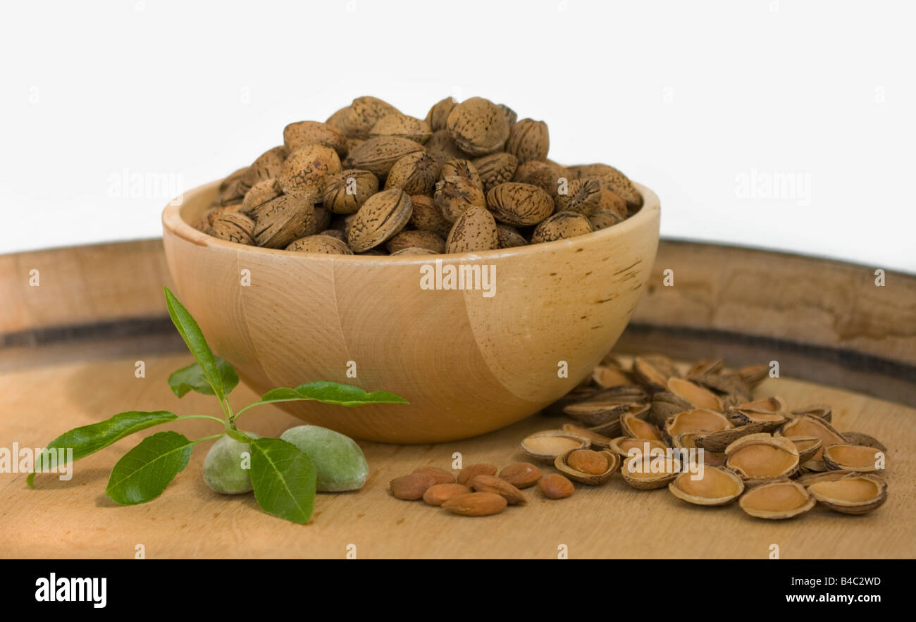 Almonds shells hi-res stock photography and images - Alamy