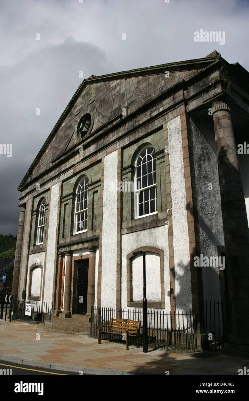 Town of Inveraray, Scotland. The south façade of the lowland and ...