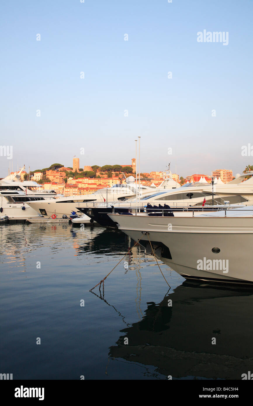 Cannes harbour, Cote D'Azur, South of France Stock Photo - Alamy