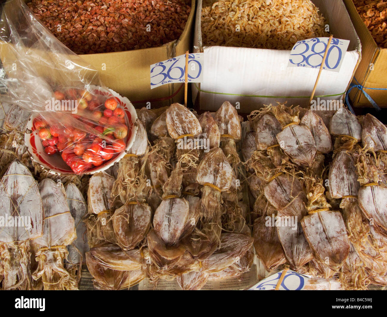 Dried squid hi-res stock photography and images - Alamy